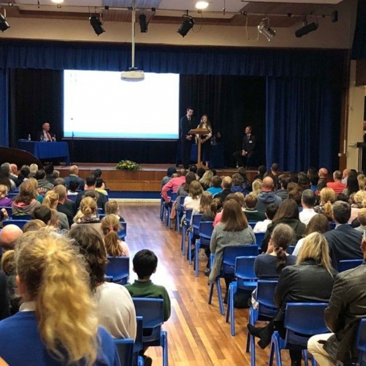 Holmer Green Senior School - Open Evening - A student's perspective!