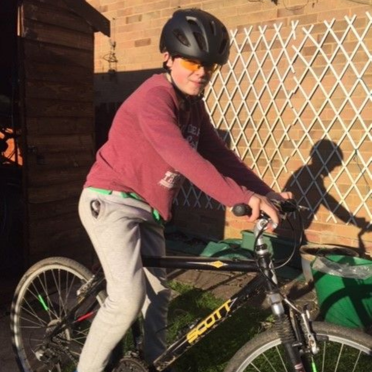 Holmer Green Senior School - PE